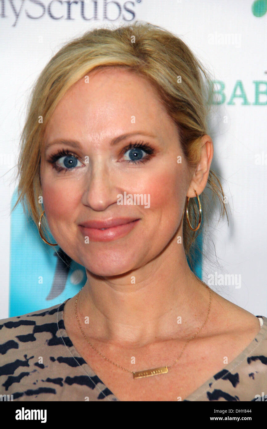 Los Angeles, California, USA. 16th Nov, 2013. Leigh-Allyn Baker attends ...