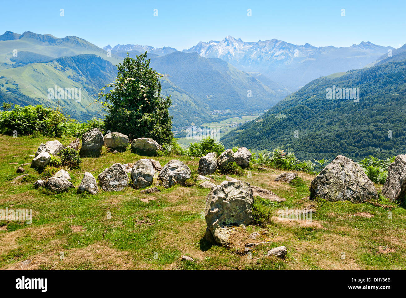Dolmen cromlech hi-res stock photography and images - Alamy