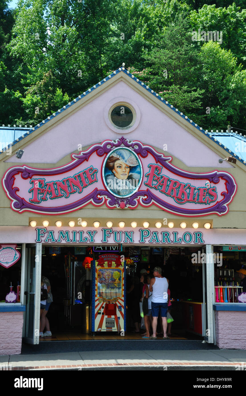 Gatlinburg restaurant tennessee hi-res stock photography and images - Alamy