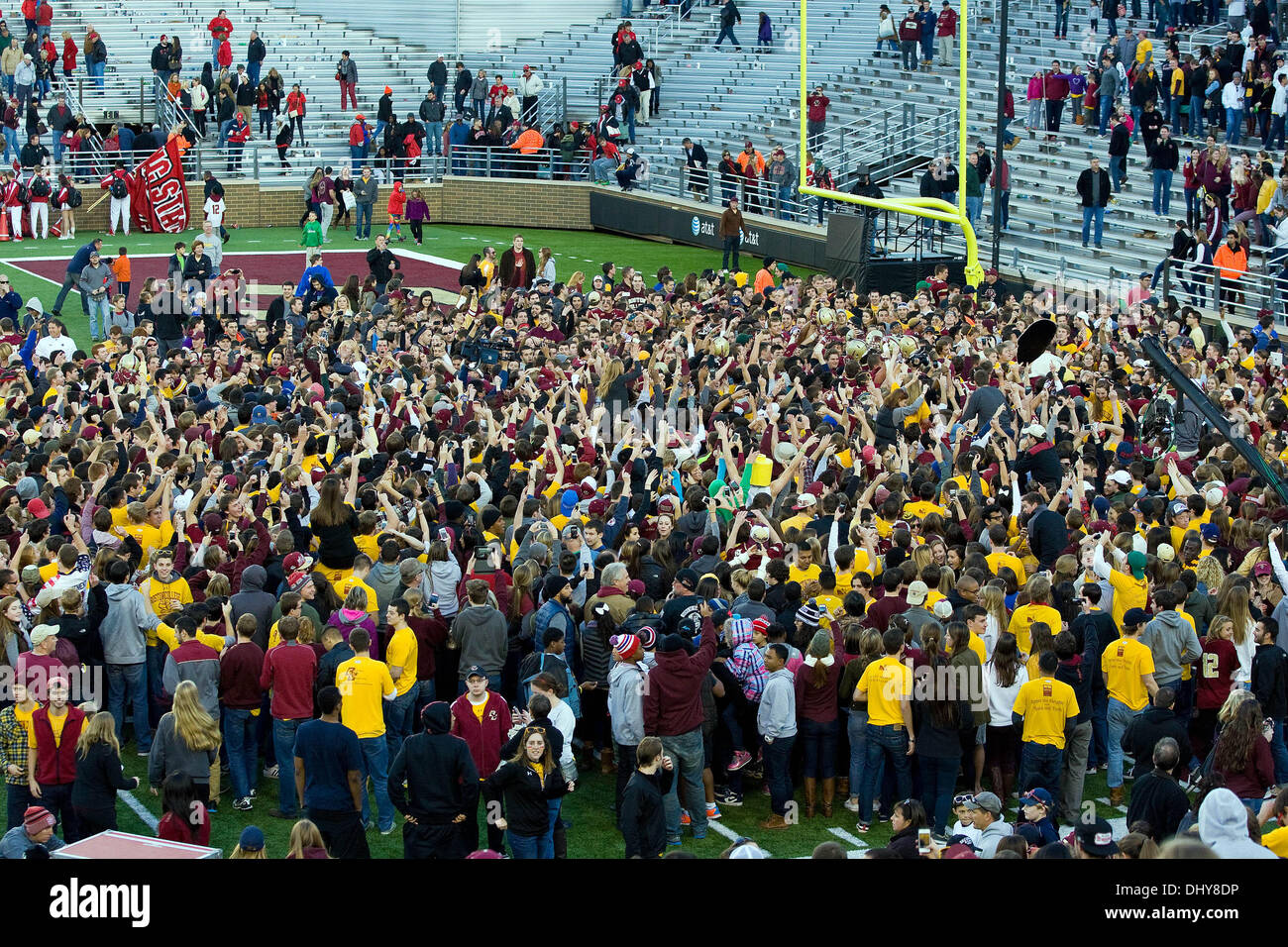 Bowl eligible hi-res stock photography and images - Alamy