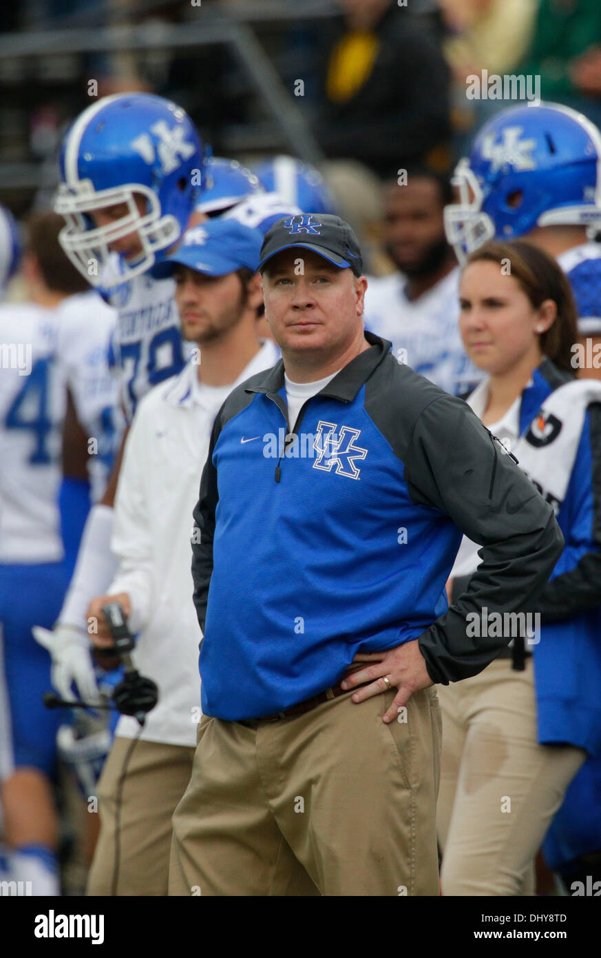 Kentucky head coach mark stoops hi-res stock photography and images - Alamy