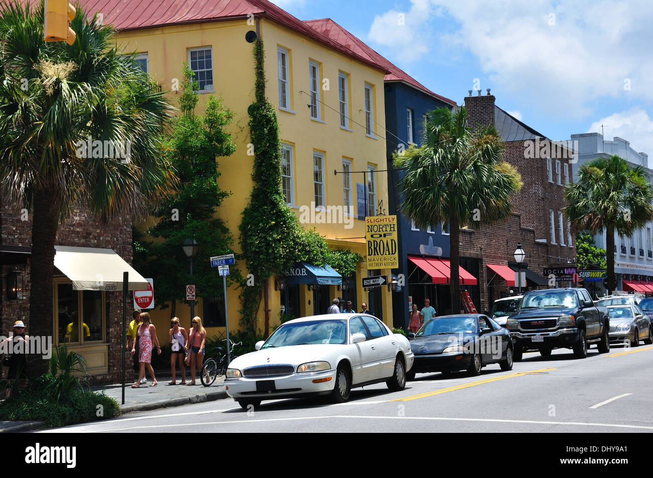 Shops shopping stores south carolina hi-res stock photography and ...