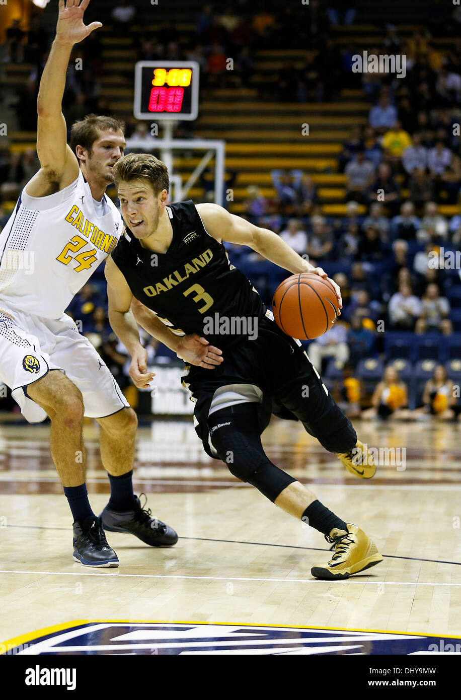 Travis bader hi-res stock photography and images - Alamy