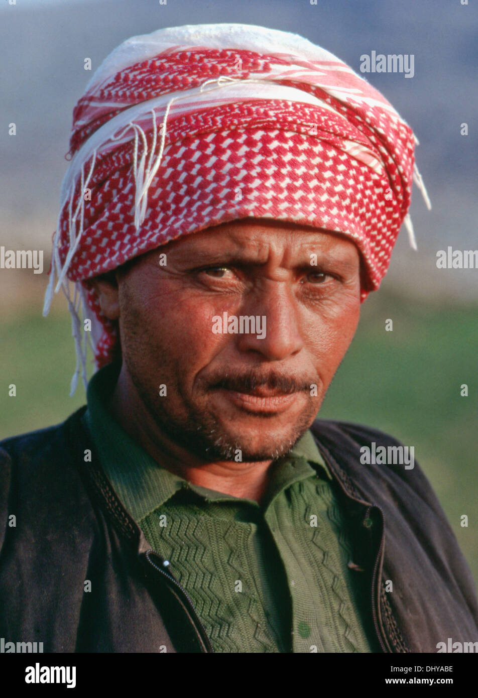 Kaffiyeh Stock Photos & Kaffiyeh Stock Images - Alamy
