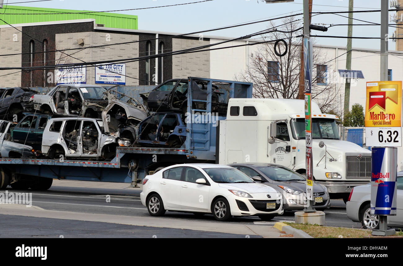 Auto lorry traffic at an intersection Stock Photo - Alamy