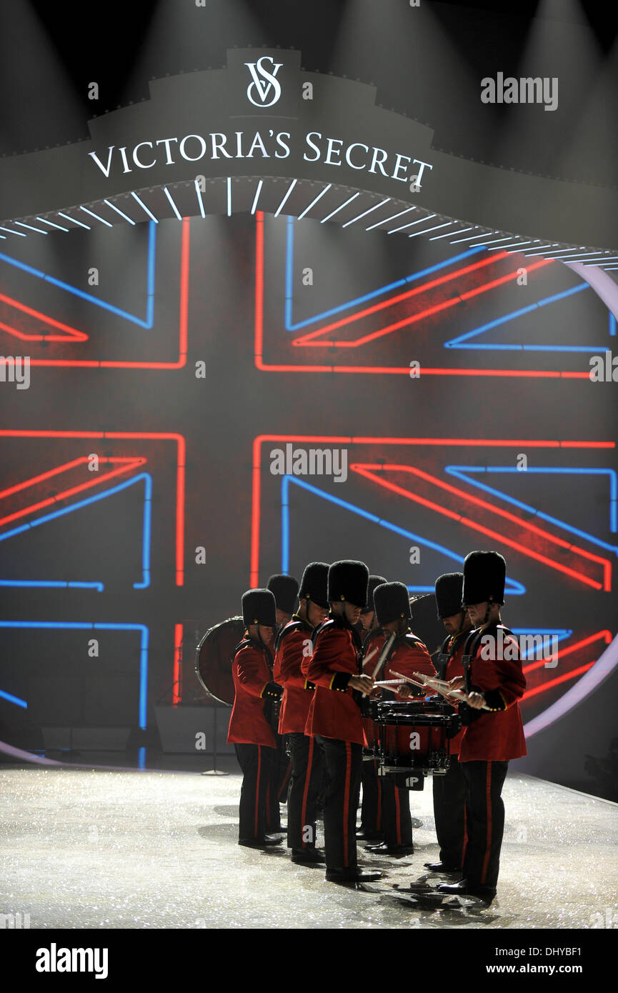 British invasion new york hi-res stock photography and images - Alamy