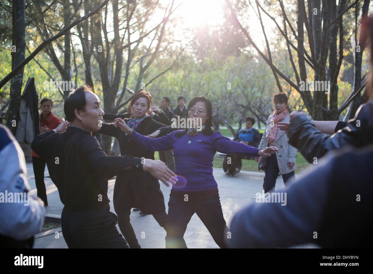 Beijing street dance hi-res stock photography and images - Alamy