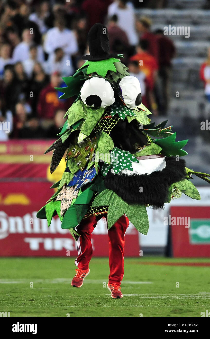 Los Angeles, CA, USA. 16th Nov, 2013. The Stanford Tree performs before ...
