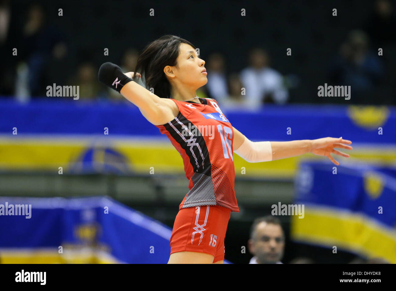 Tokyo Metropolitan Gymnasium, Tokyo, Japan. 15th Nov, 2013. Saori ...