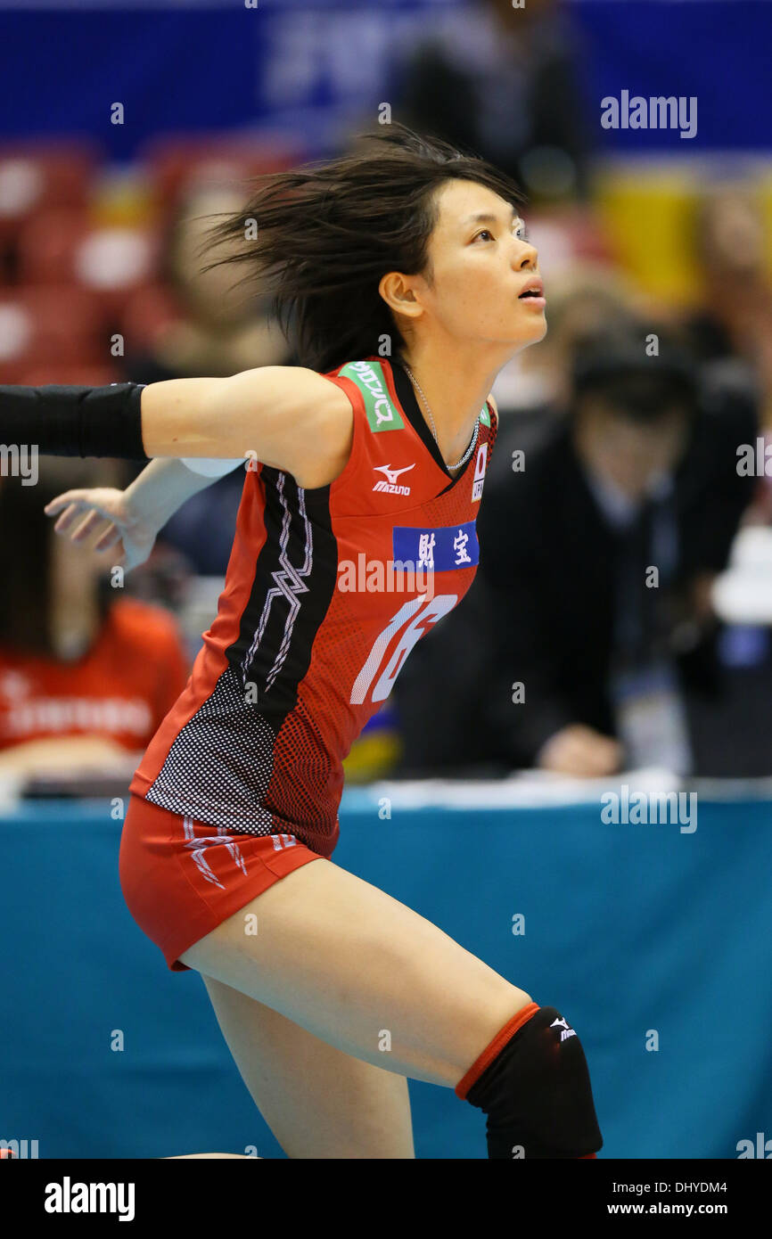 Tokyo Metropolitan Gymnasium, Tokyo, Japan. 15th Nov, 2013. Saori ...