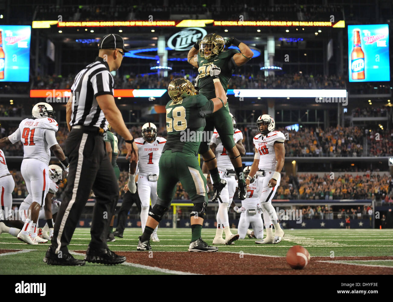 Arlington, Texas, USA. 16th Nov, 2013. November 16, 2013: Baylor Bears ...