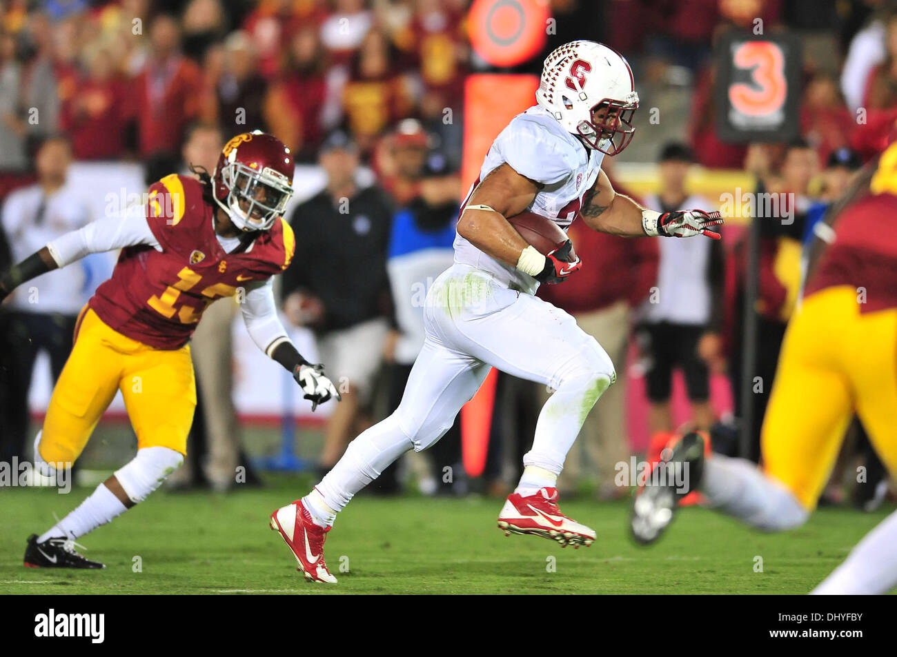 Los Angeles, CA, USA. 16th Nov, 2013. Stanford Cardinal running back ...