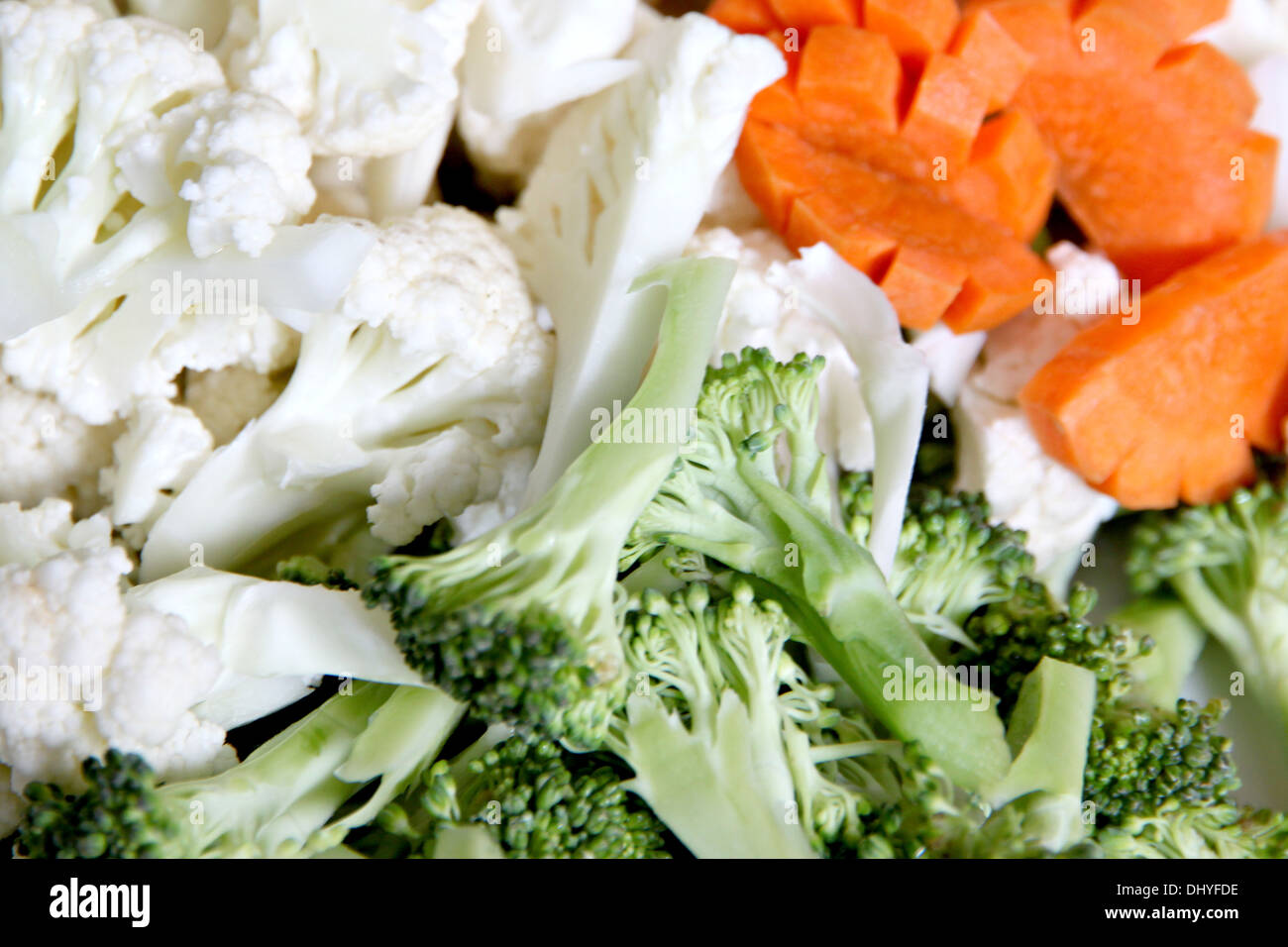 Mix Vegetable in picture have a Carrot,White cabbage and Green cabbage ...