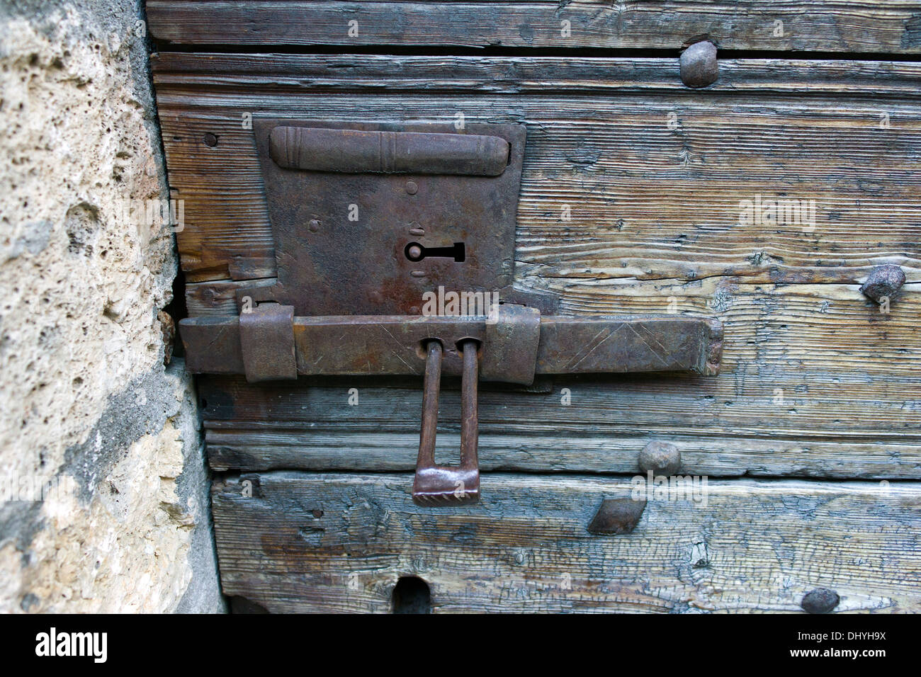 Ancient door lock hi-res stock photography and images - Alamy