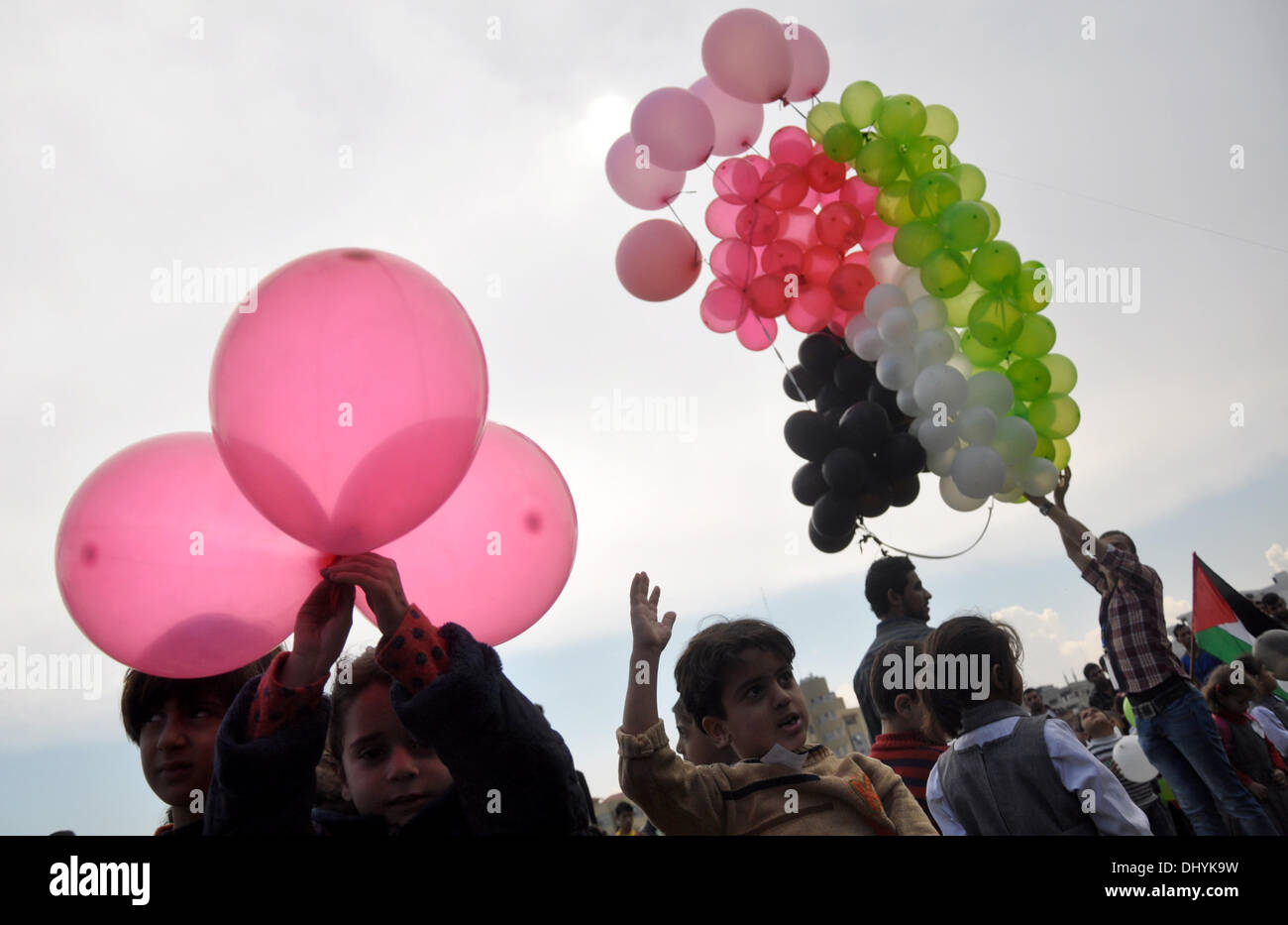 Gaza City, Gaza Strip, Palestinian Territory. 16th Nov, 2013 ...