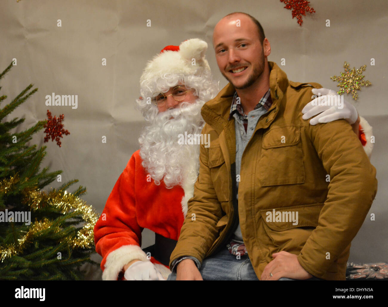 Santa's lap hi-res stock photography and images - Alamy