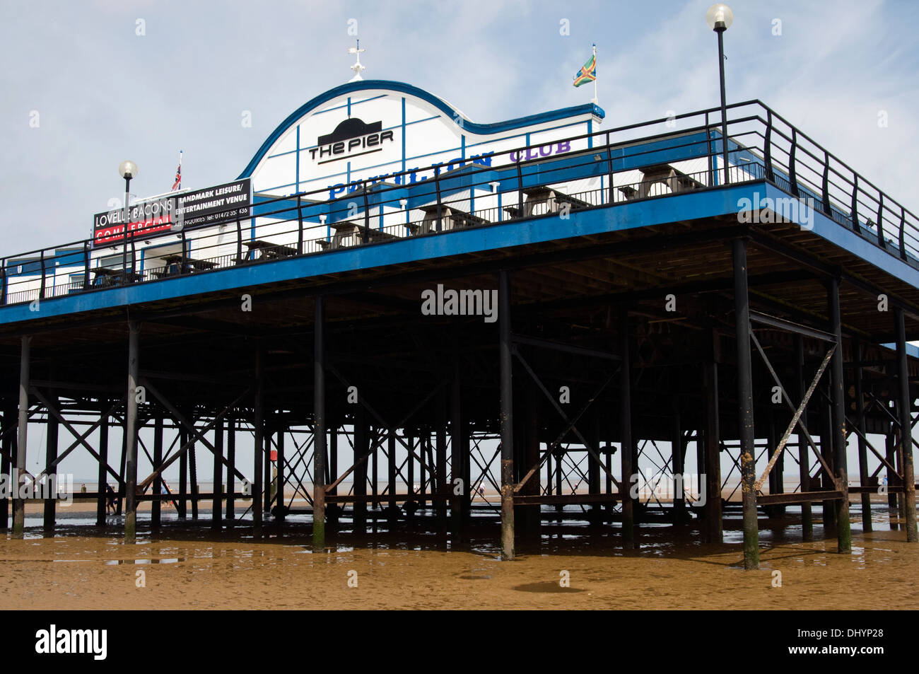 Old iron pier hi-res stock photography and images - Alamy