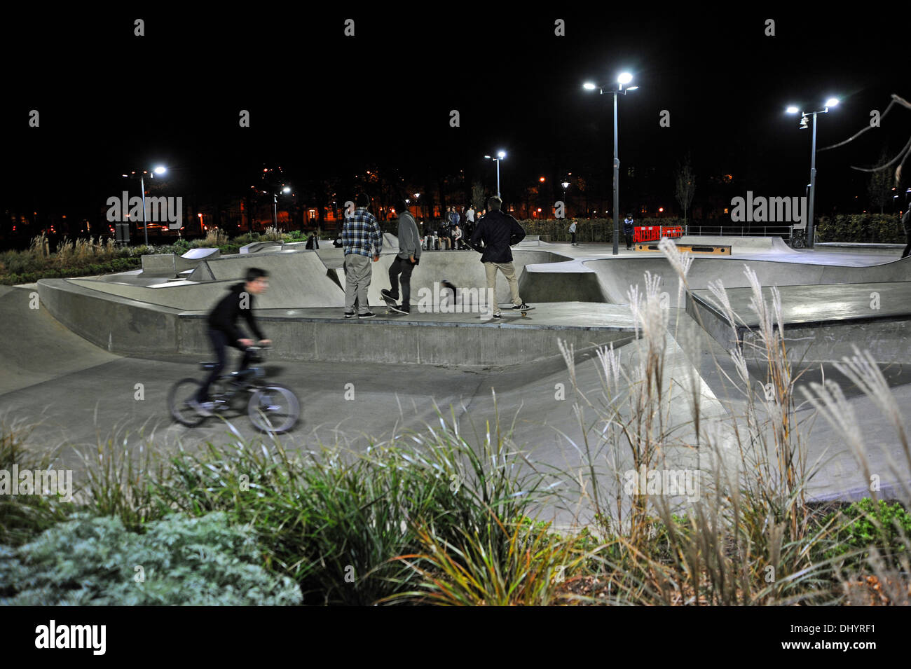 The level skate park hi-res stock photography and images - Alamy