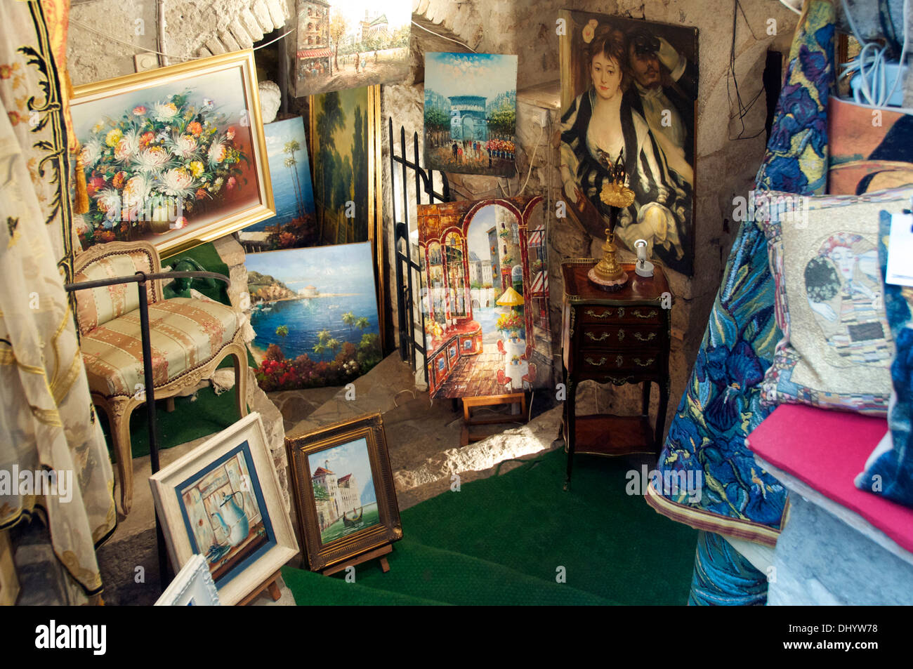 Interior of gallery hi-res stock photography and images - Alamy