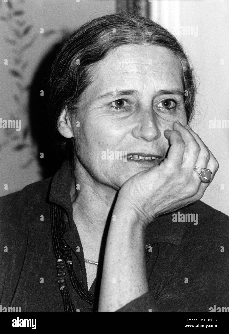 British author Doris Lessing at the book fair in Frankfurt on the Main ...