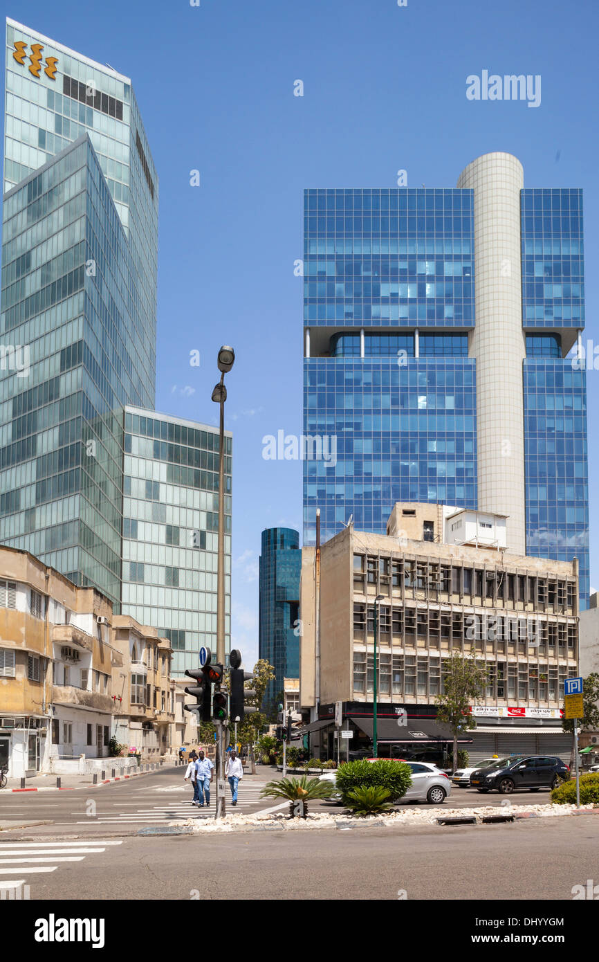 glass office towers in downtown Tel Aviv, Israel Stock Photo - Alamy