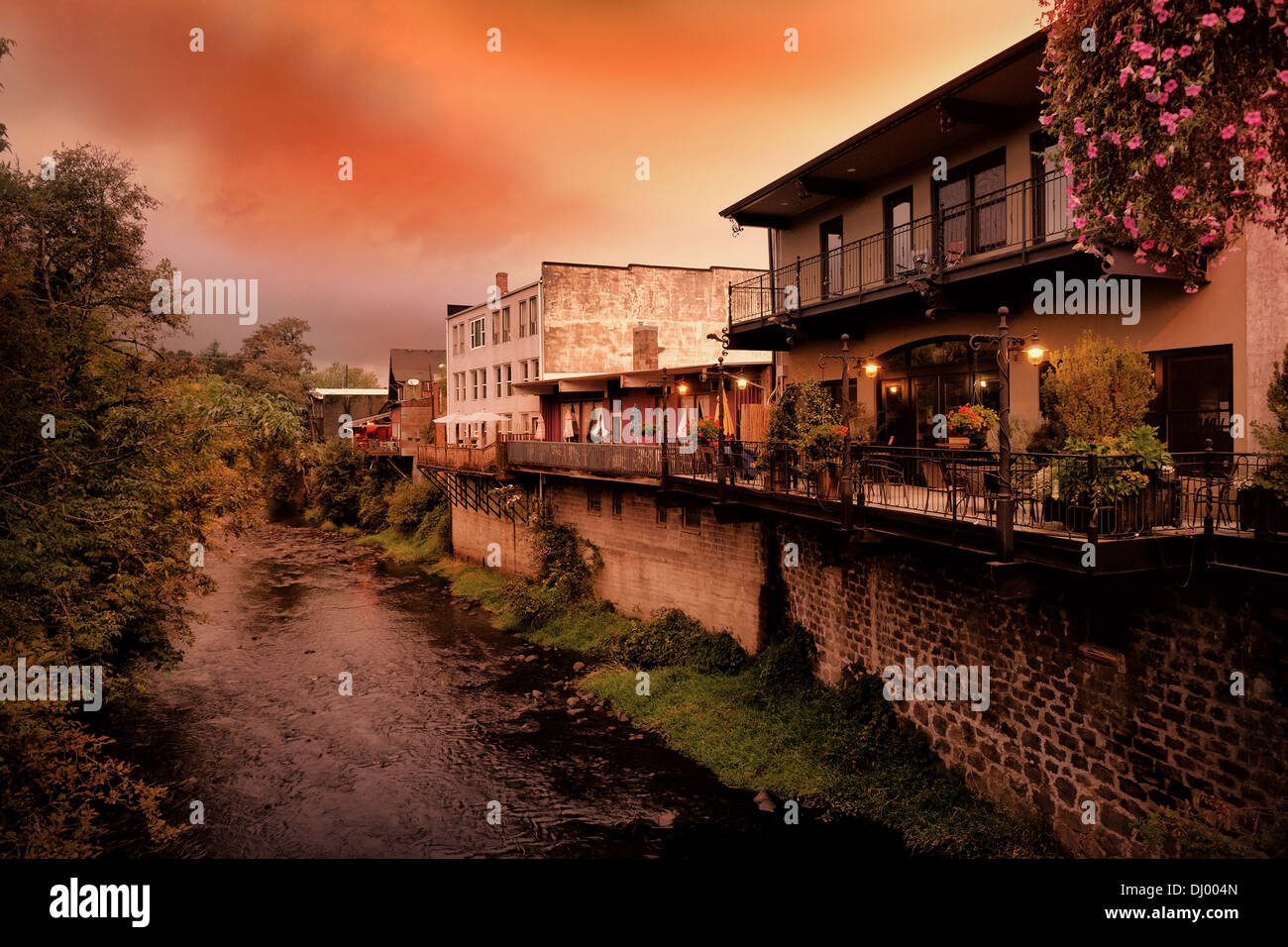 Restaurants at the silver creek in Silverton, Oregon Stock Photo - Alamy