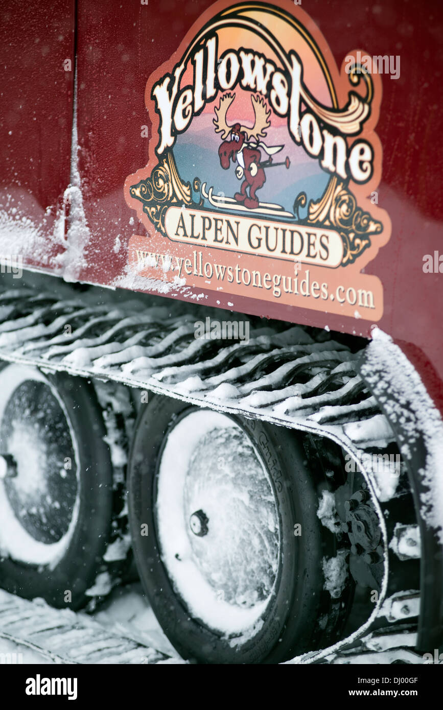 Yellowstone bus hi-res stock photography and images - Alamy