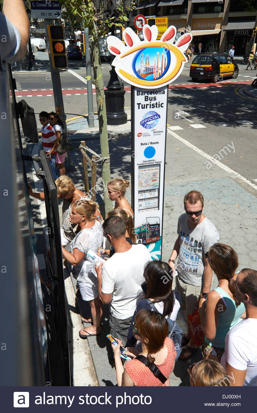 Queue At Bus Stop High Resolution Stock Photography and Images - Alamy