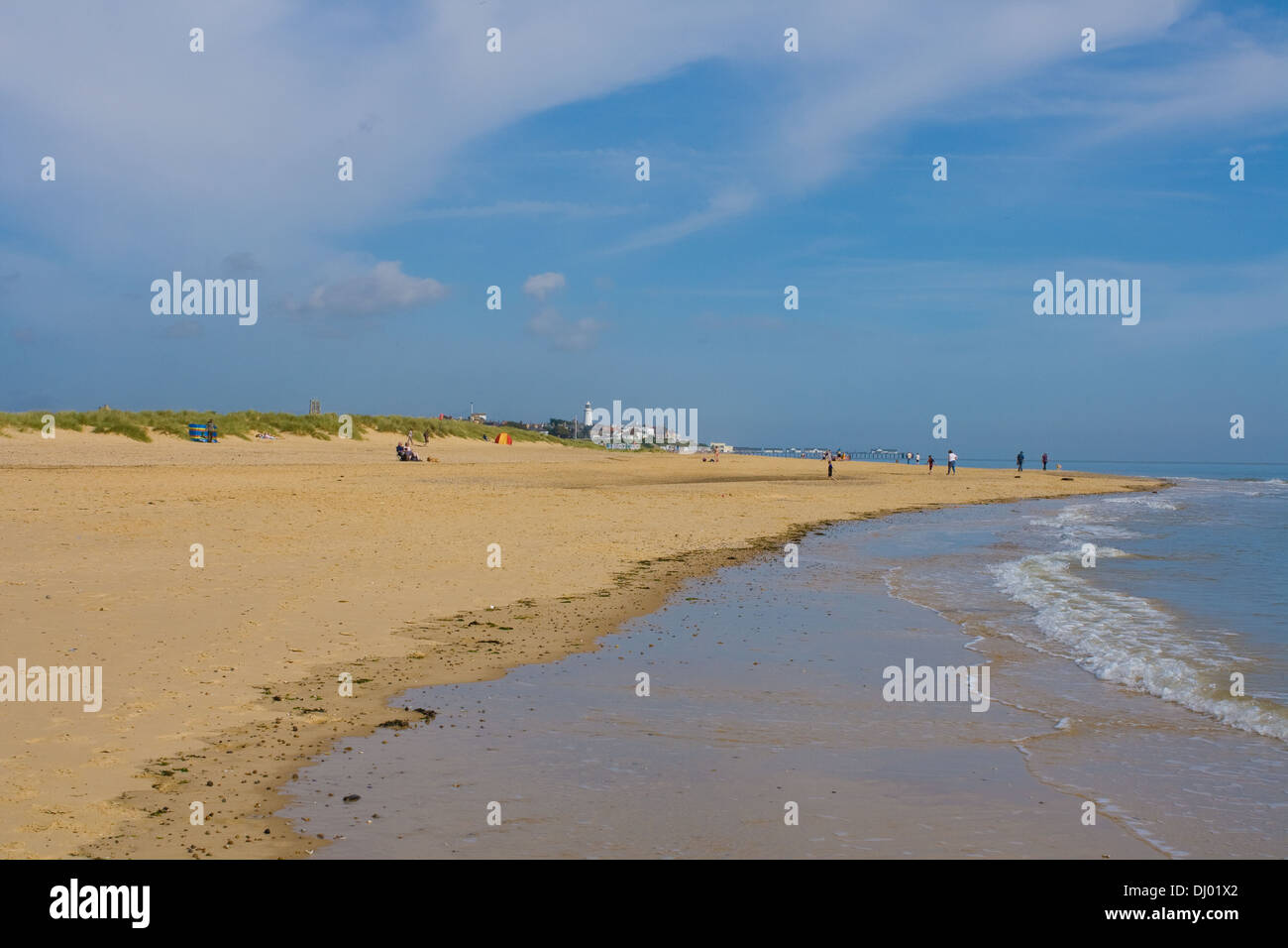 Southwold sandy beach hi-res stock photography and images - Alamy