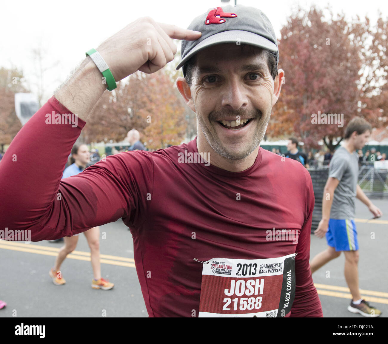 Philadelphia, Pennsylvania, USA. 17th Nov, 2013. Marathon runner, JOSH ...