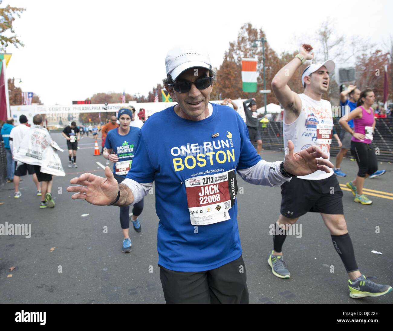 Philadelphia, Pennsylvania, USA. 17th Nov, 2013. Half Marathon runner ...