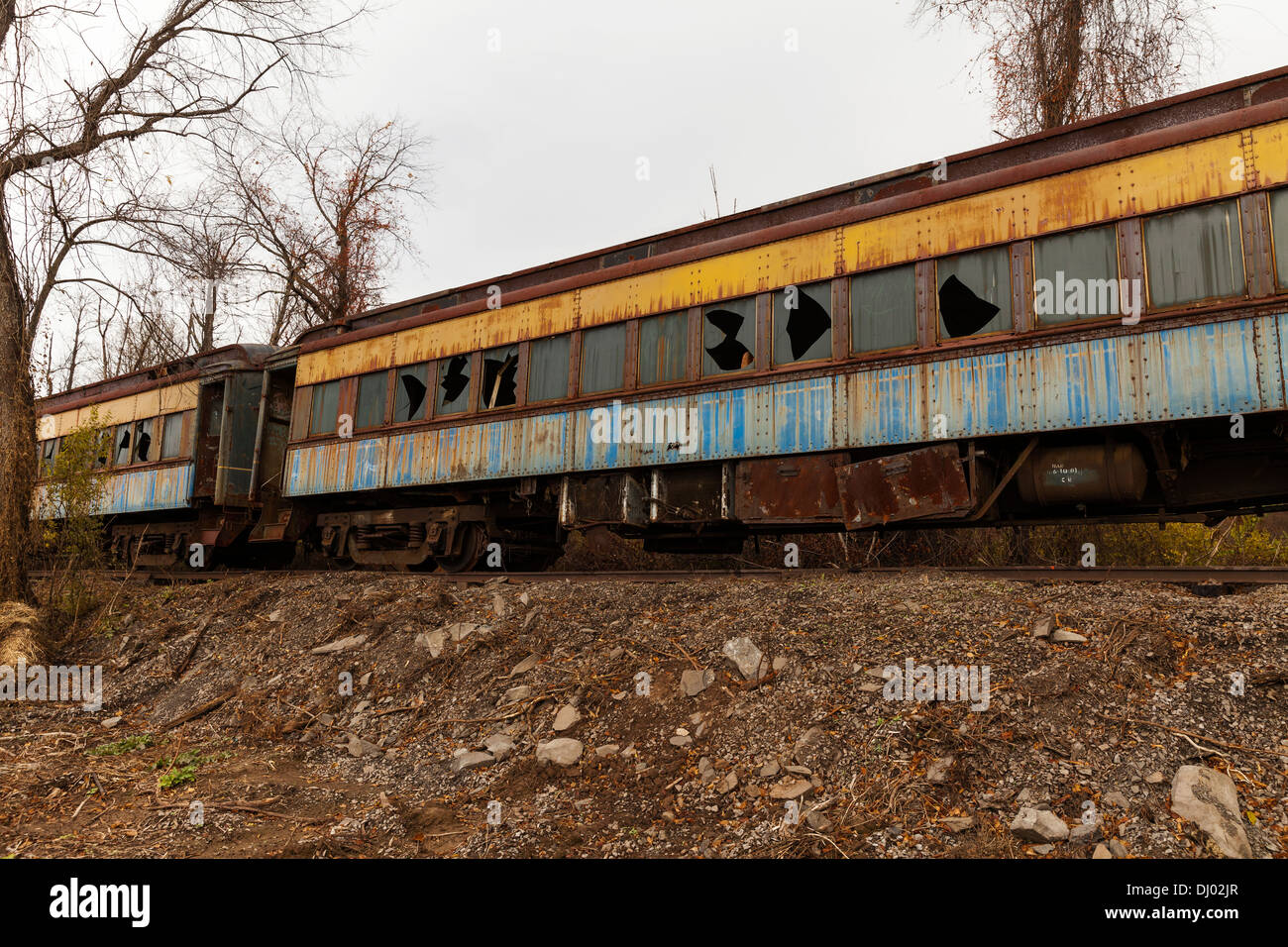 Rusty rail hi-res stock photography and images - Alamy