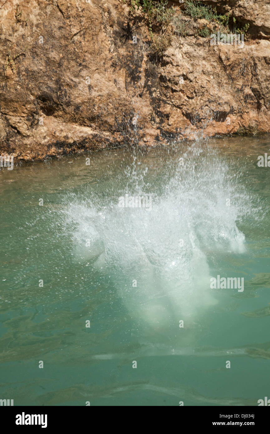 Diver in water splash hi-res stock photography and images - Alamy