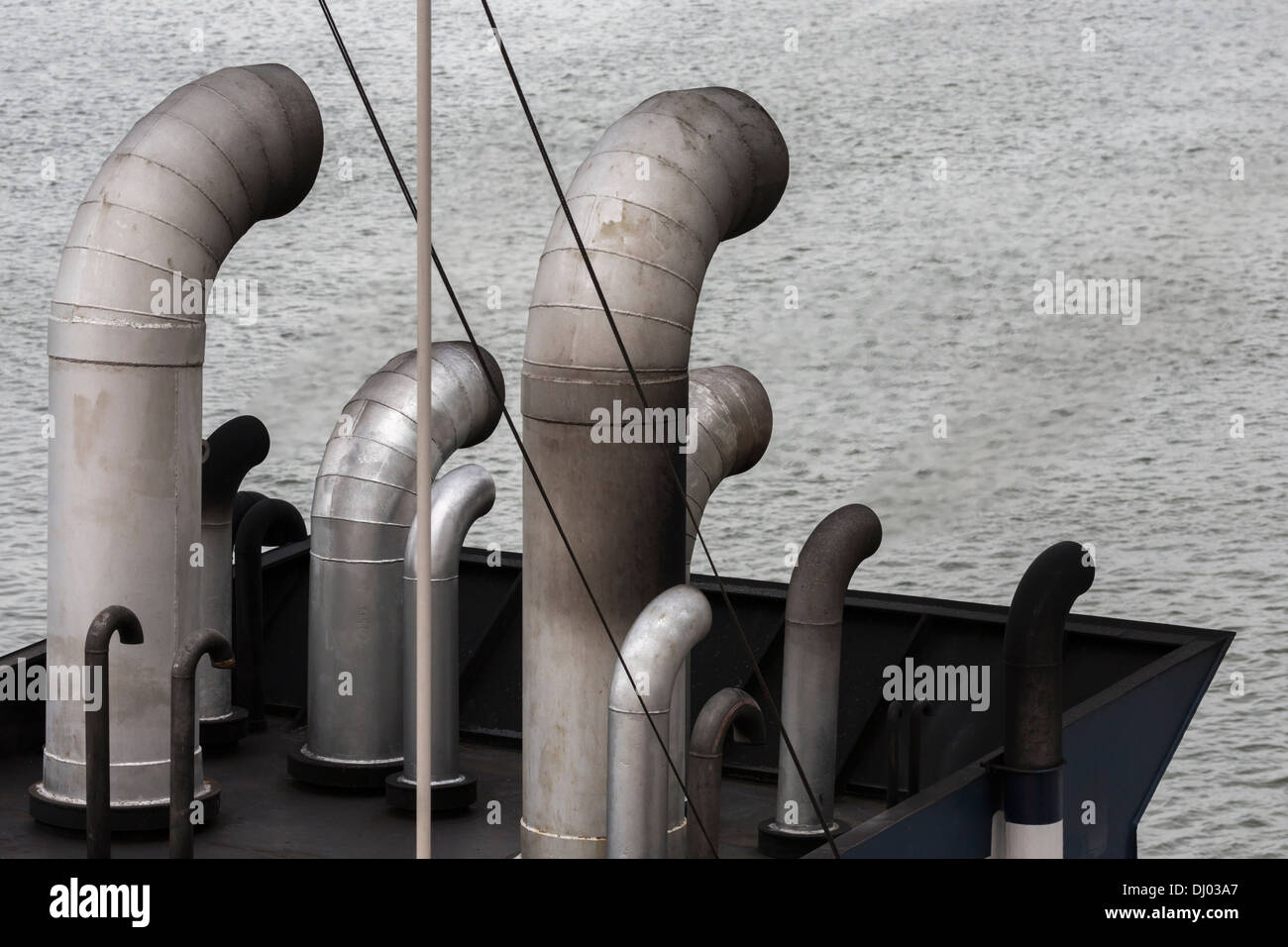 Exhaust funnel hi-res stock photography and images - Alamy