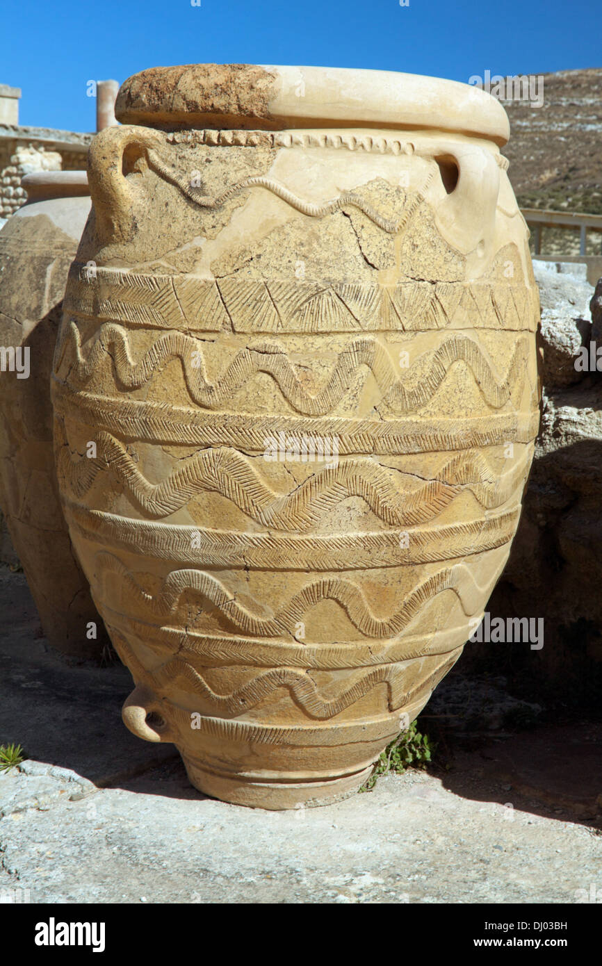 Minoan storage jars at knossos hi-res stock photography and images - Alamy