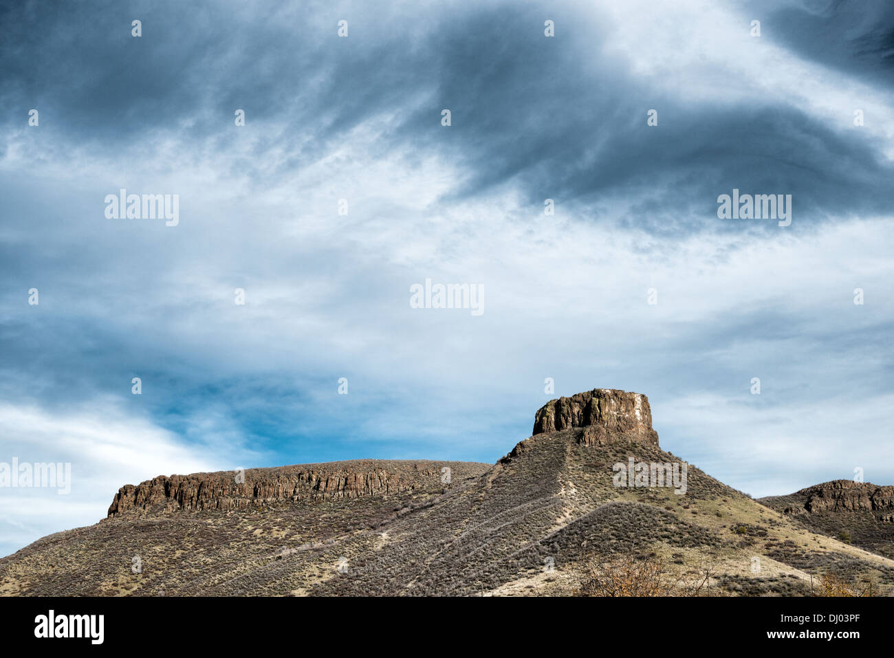 Table Mountain Golden Colorado // Table Mountain, a mesa on the eastern ...