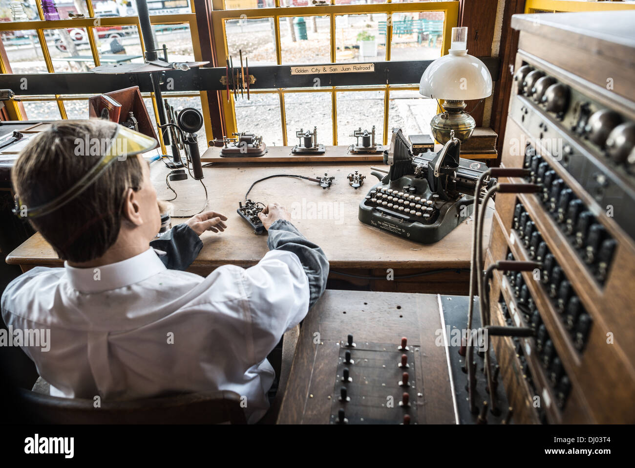 Telegraph operator hi-res stock photography and images - Alamy