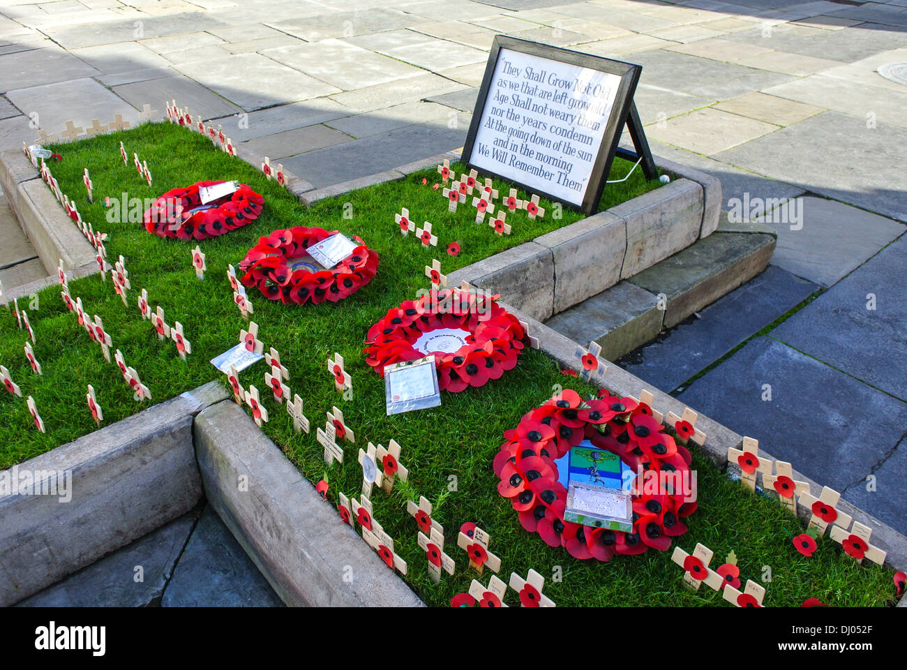Poppy's remembrance day cross Stock Photo - Alamy
