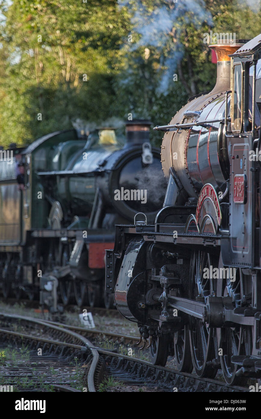 GWR 6960 Raveningham Hall and 7827 Lydham Manor wait for line ...