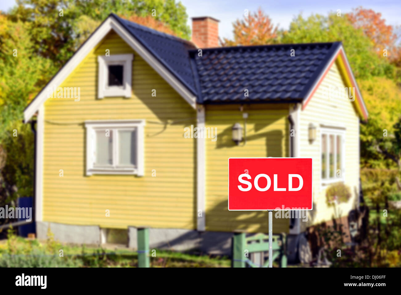 Real estate concept - House SOLD Stock Photo - Alamy