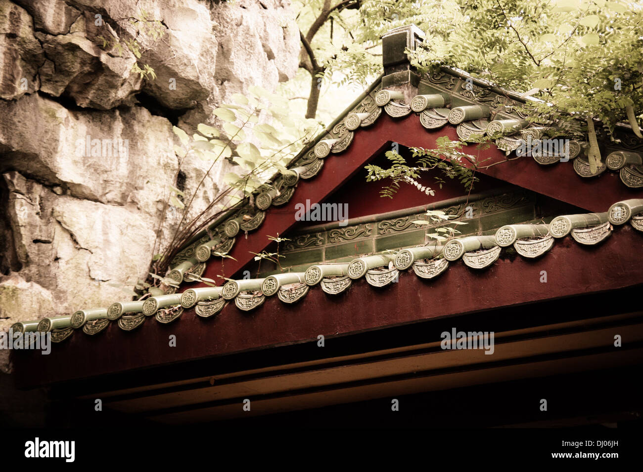 Details of old chinese house roof Stock Photo - Alamy
