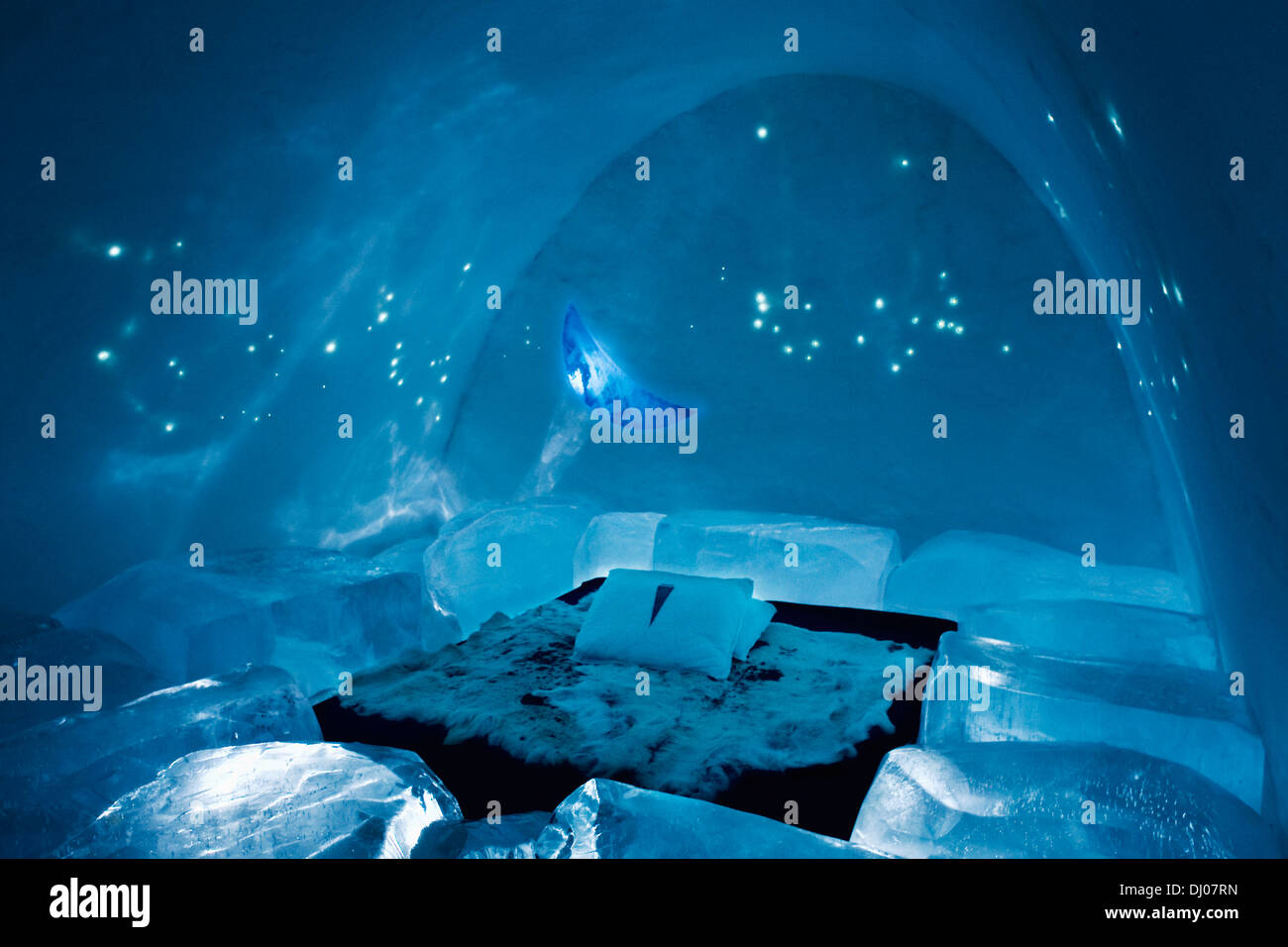 Ice hotel sweden bedroom hi-res stock photography and images - Alamy