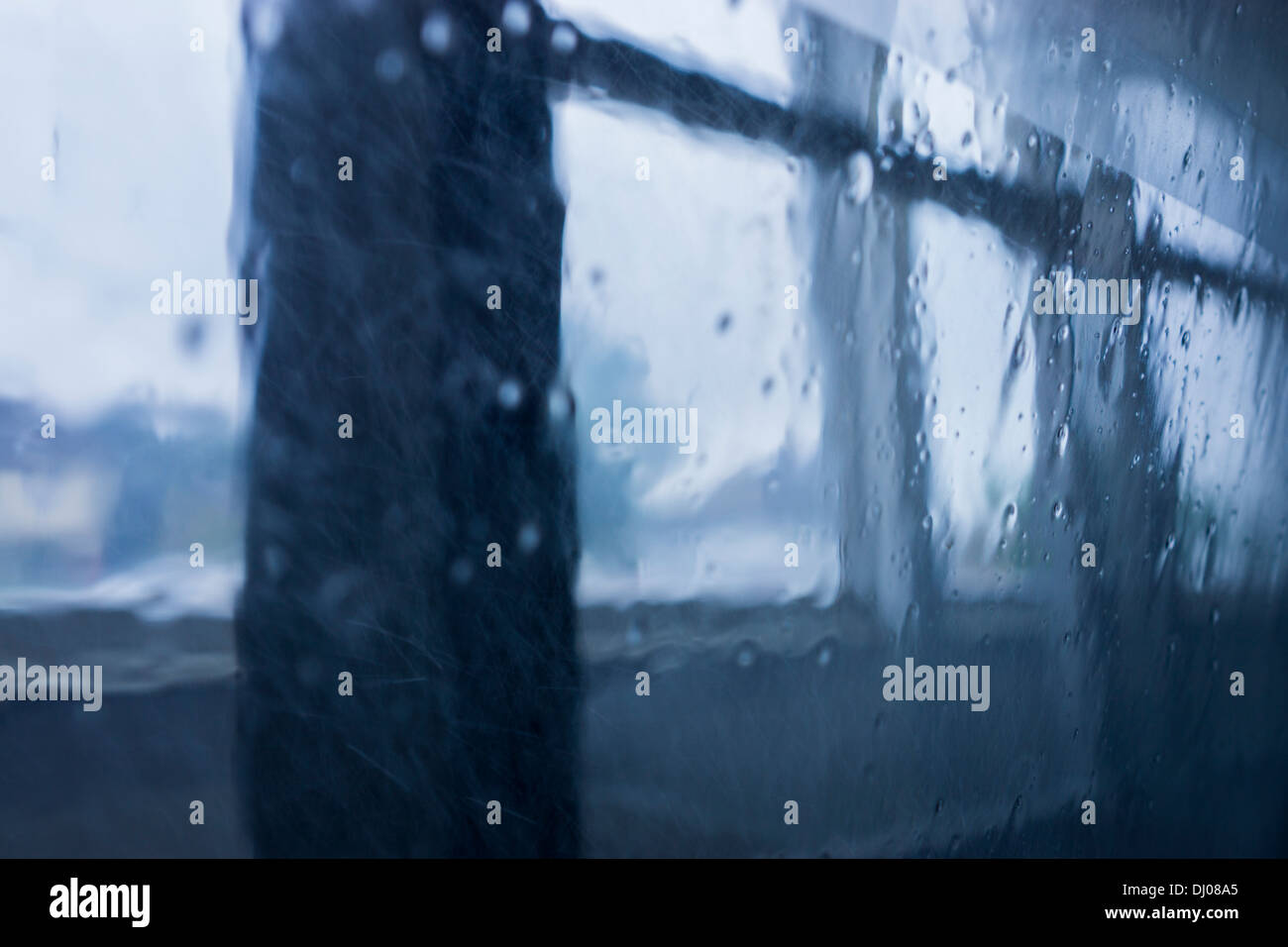 Car too water hi-res stock photography and images - Alamy