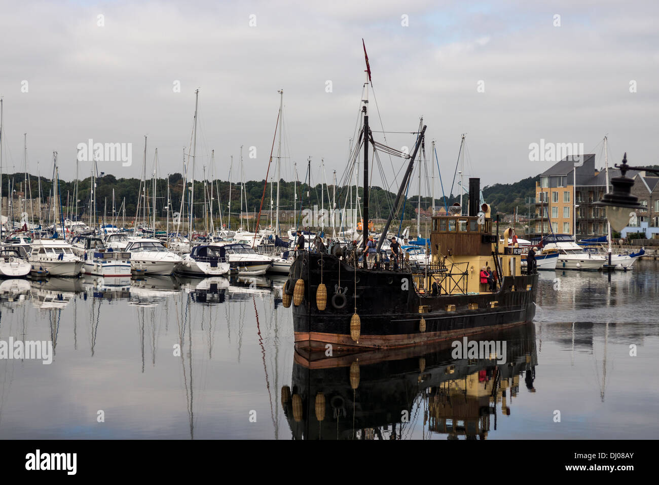 Harbor tug boat hi-res stock photography and images - Alamy