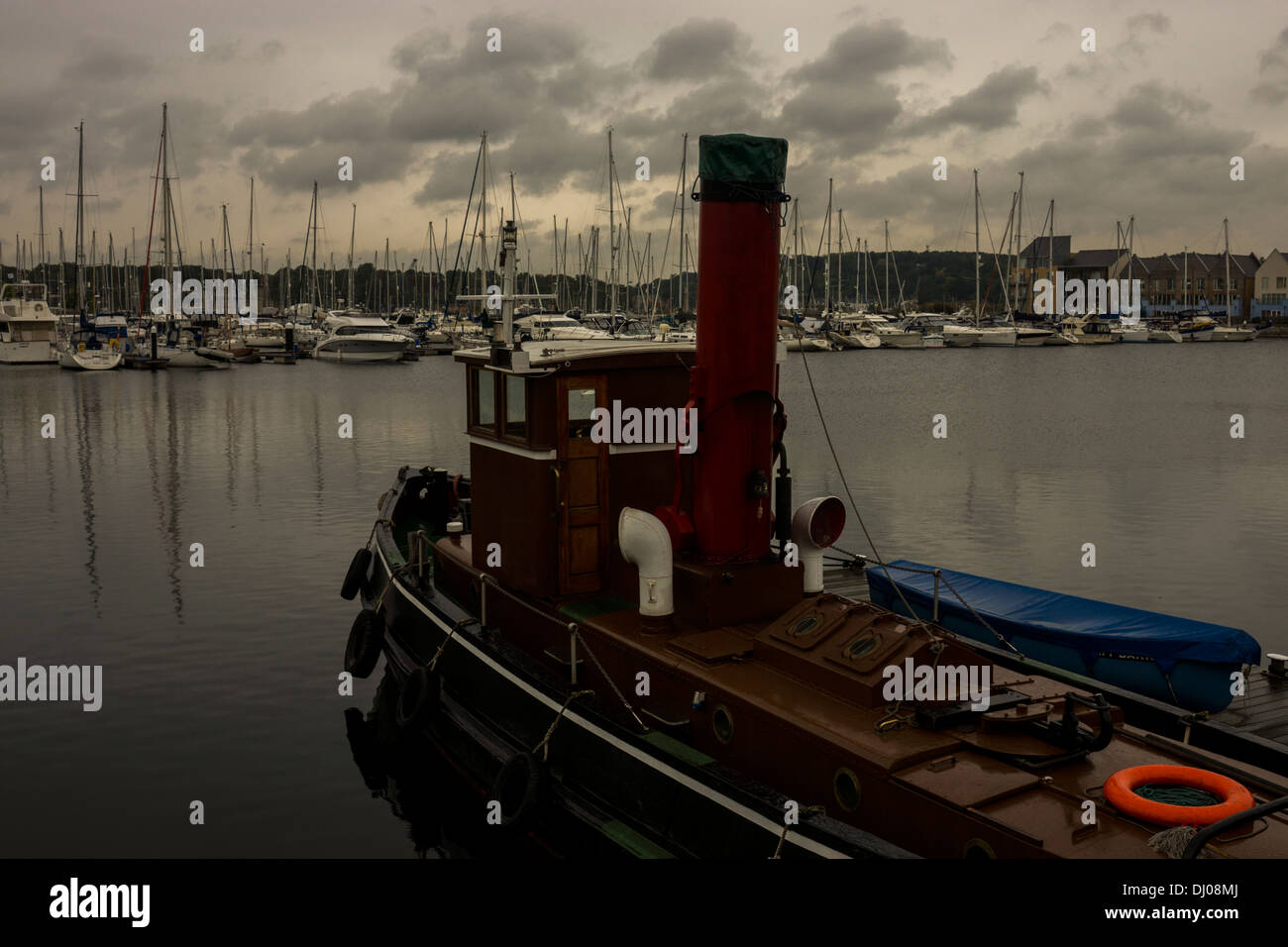 Old tug boats hi-res stock photography and images - Alamy