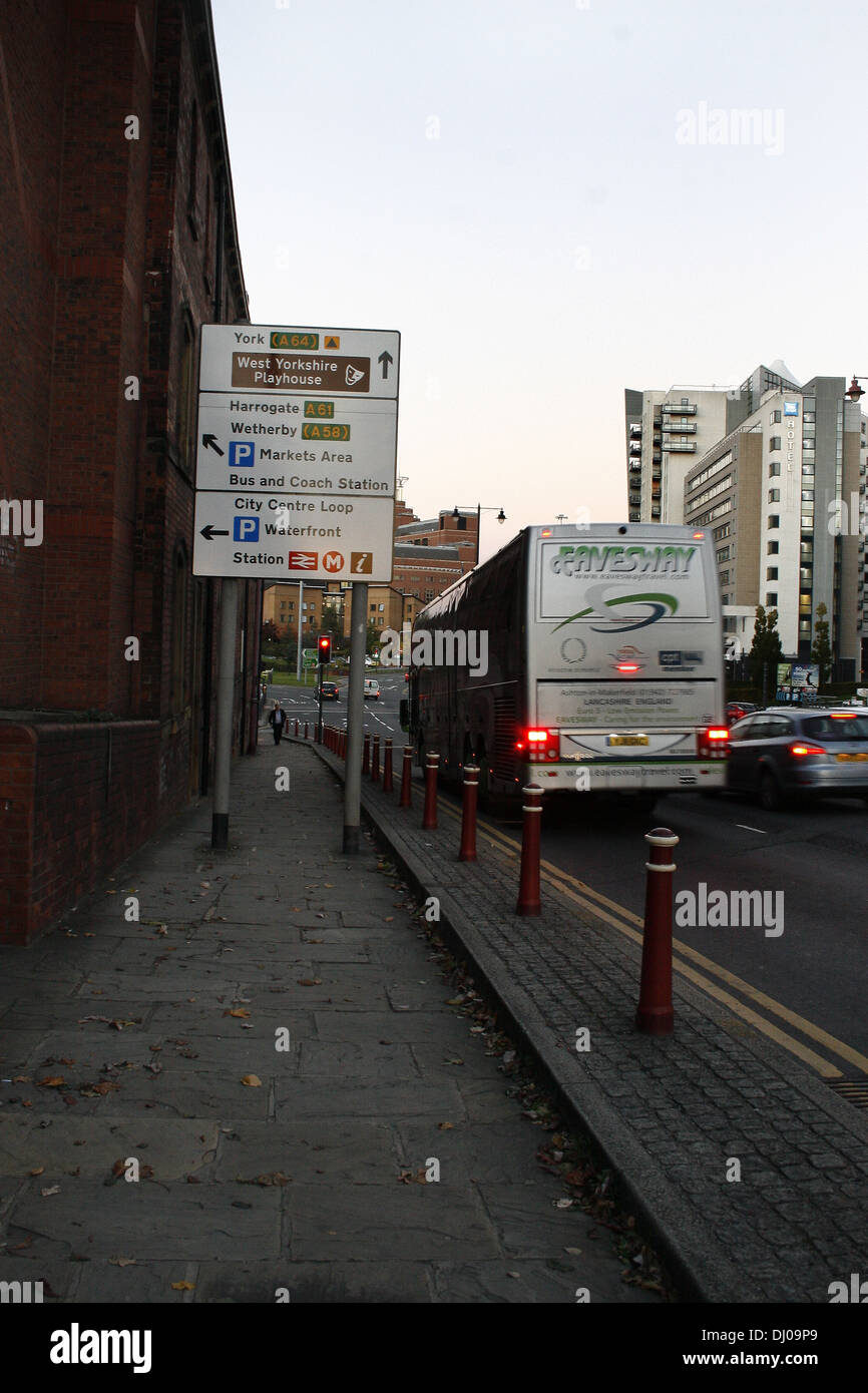 Leeds road signs hi-res stock photography and images - Alamy