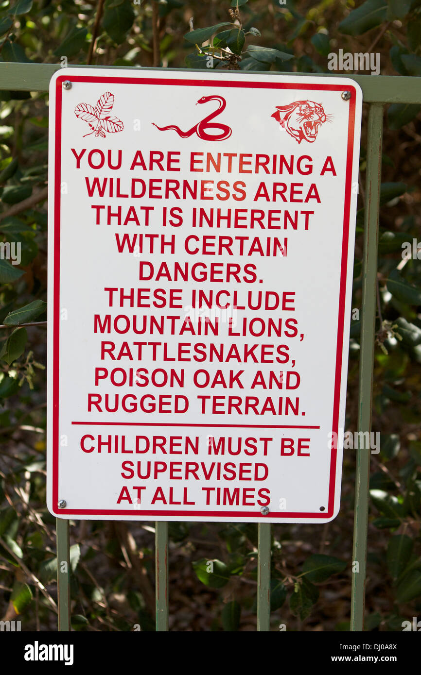 Mountain lion warning sign hi-res stock photography and images - Alamy