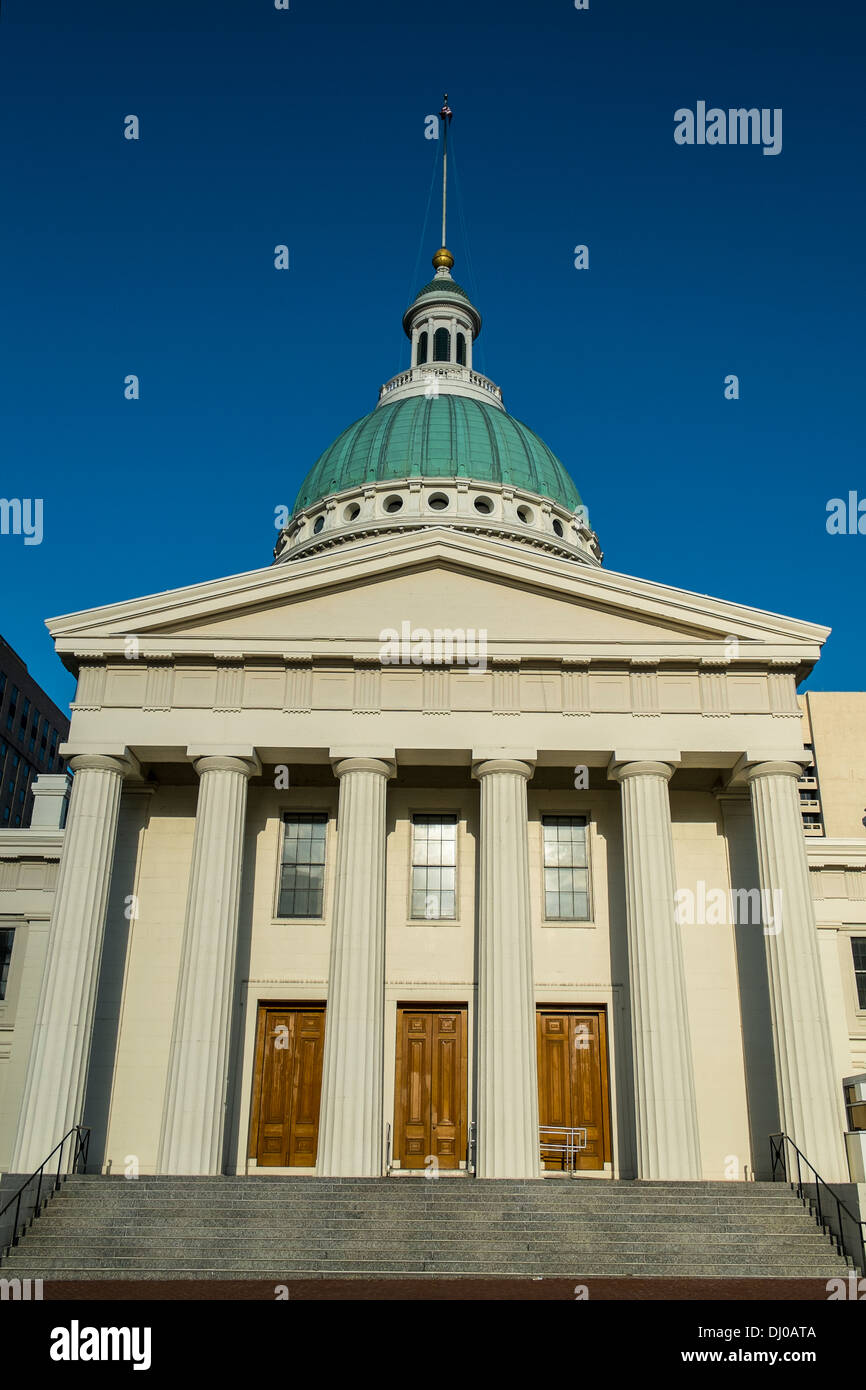 Closeup showing center entrance of old Courthouse in downtown Saint ...