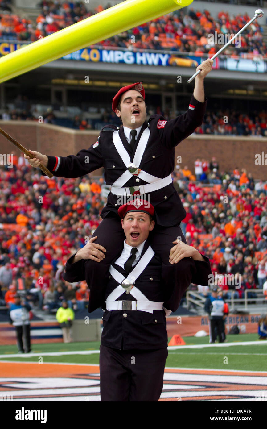 Champaign, Illinois, USA. 16th Nov, 2013. Ohio State band members ...