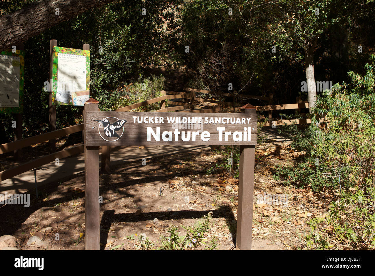 Wildlife sanctuary sign hi-res stock photography and images - Alamy